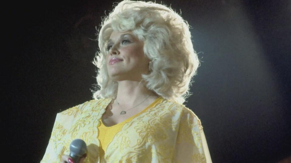 'It’s a love letter to the stage' | Dolly Parton releases new book ...