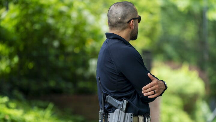 Supreme Court justice’s bodyguard shoots armed carjacker outside her DC ...