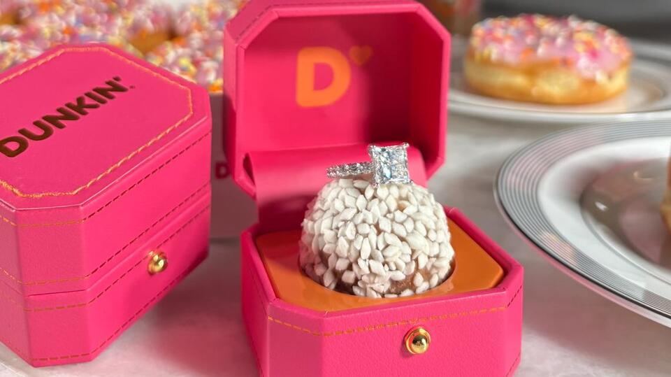 Dunkin’ celebrates National Proposal Day with 'I Dough' ring boxes ...