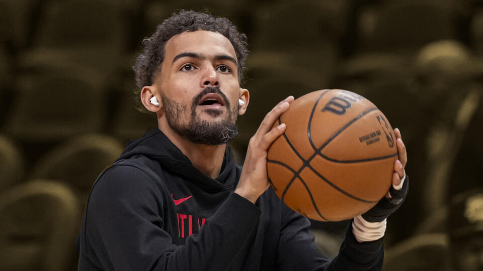 "He's an entertainer, too" - Magic Johnson likes how Trae Young has ...