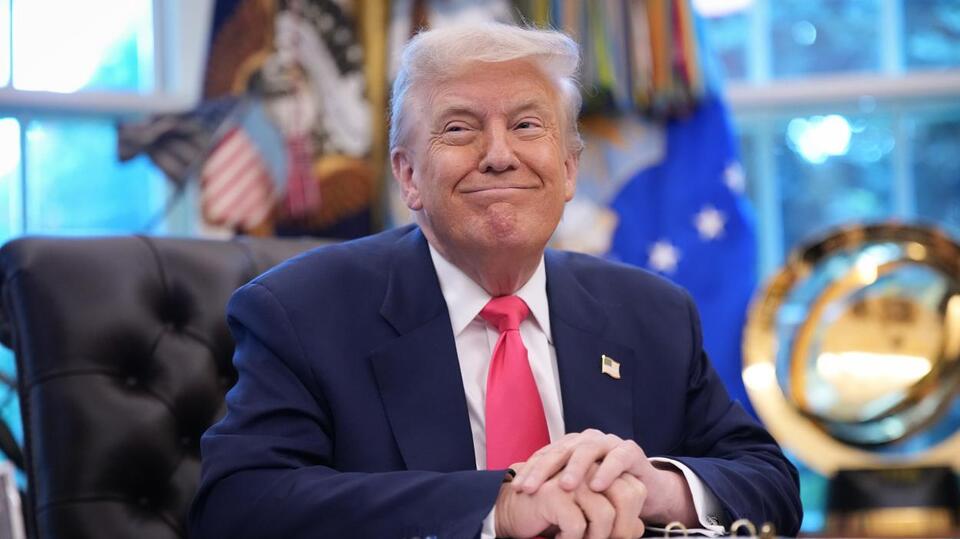 CNN Data Guru Hits Trump With a ‘Reality Check’ After 100% Approval ...