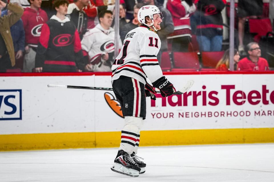 Oliver Moore scores in shootout, leads Blackhawks to 4-3 win over ...