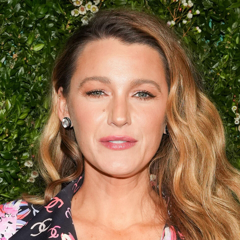 Fans Call Out Blake Lively For Being 'Rude' And 'Fat-Shaming' A ...