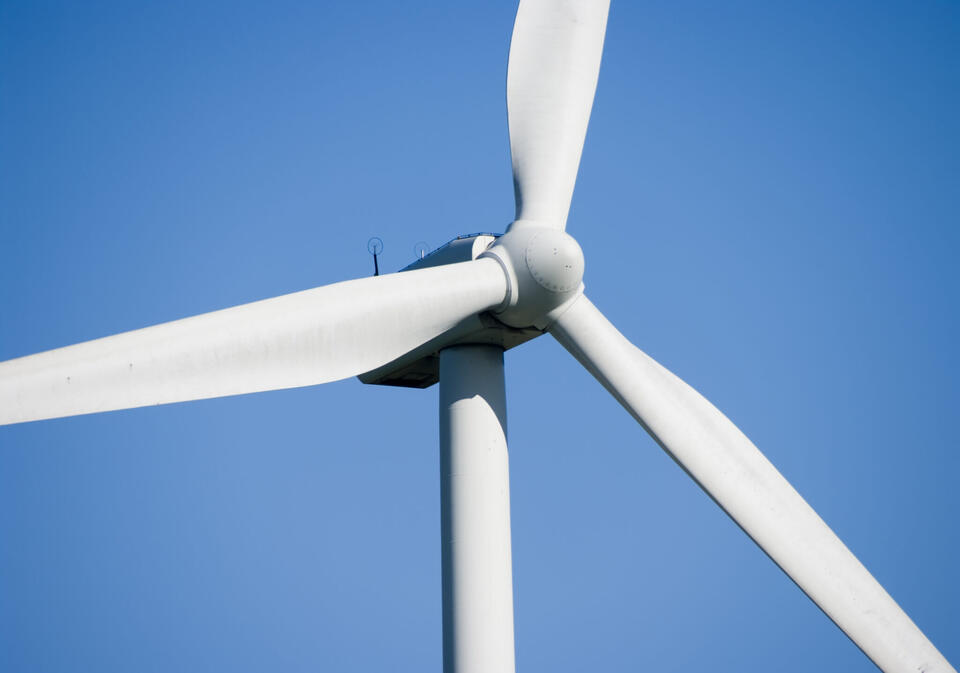 Asbestos discovered in wind turbine lift systems delivers new setback ...