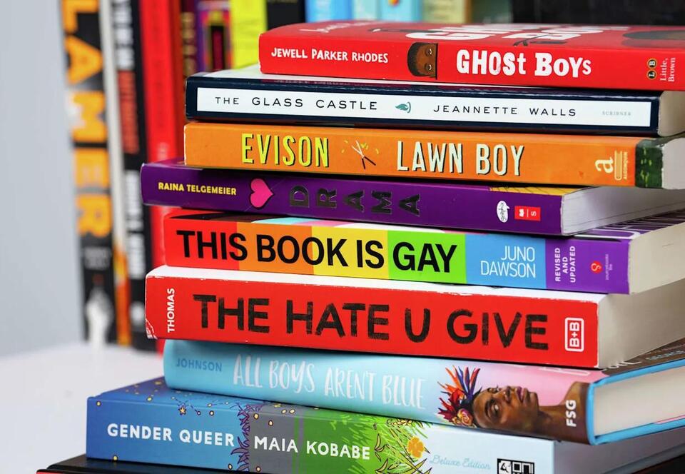 Lamar CISD bans more than 700 books from its libraries before start of ...