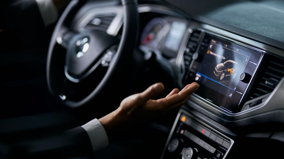 US vs EU: tech superpowers racing to make luxury AI totally basic ...