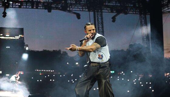 Drake Gifts BenDaDonnn Rolls-Royce Spectre Mansory - NewsBreak