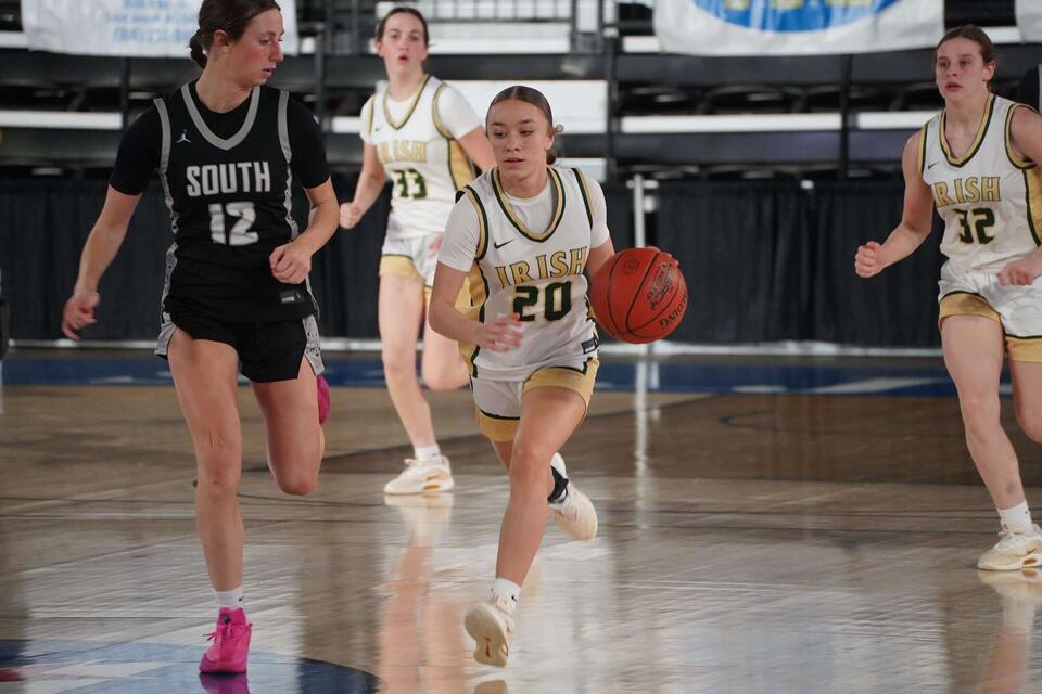 Lafayette girls stay put, Benton girls fall in latest basketball polls ...