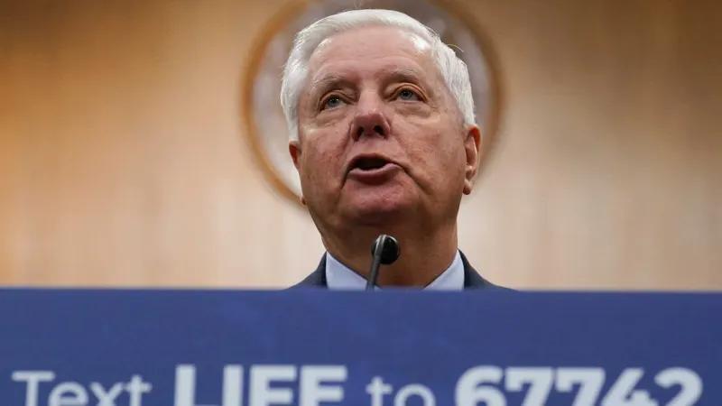 Lindsey Graham unleashes fiery warning to Mike Johnson: 'I won't forget ...