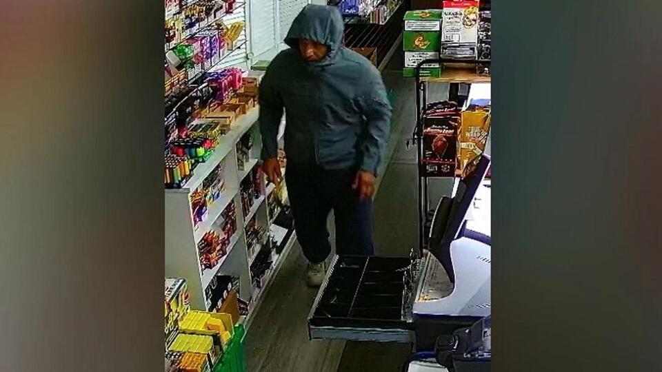 Man smashed glass door of York County convenience store, stole ...