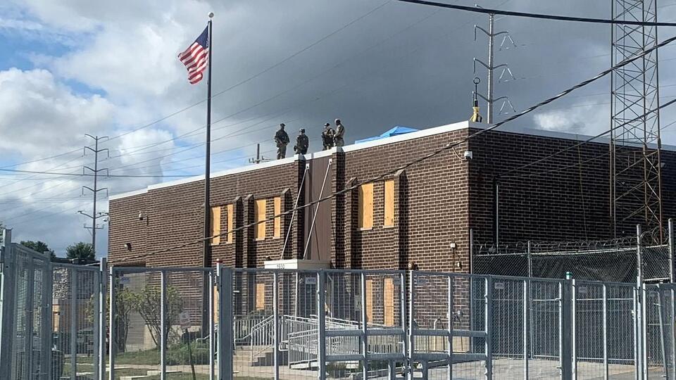 Broadview, Illinois reduces ICE protest zone after ‘chaos,’ 15 arrests ...