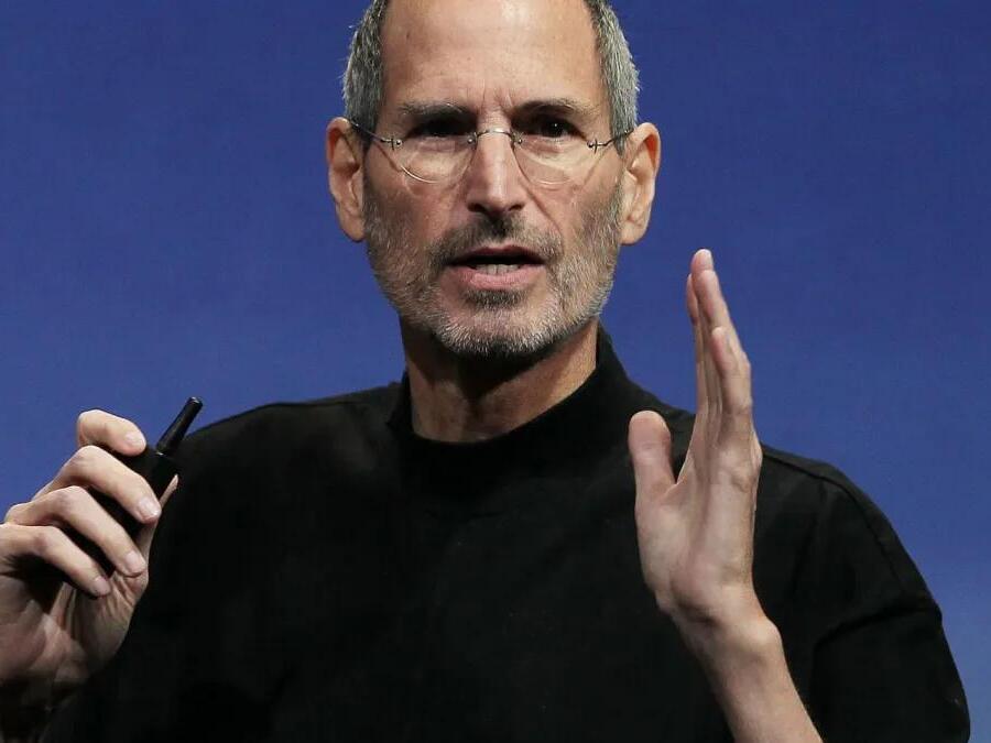 Steve Jobs describes tech similar to AI chatbots in newly released clip ...