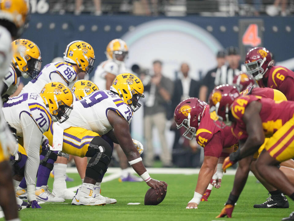 USC Football News: Defensive Coordinator D’Anton Lynn Steals the Show ...