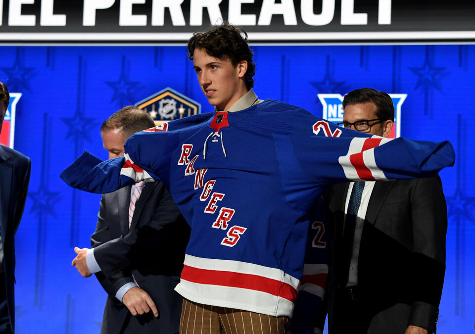 Gabe Perreault Will Return To Boston College - NewsBreak