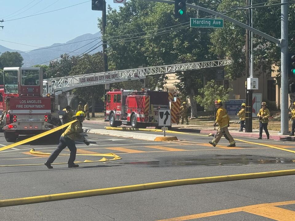 Firefighters battle church fire in San Fernando - NewsBreak