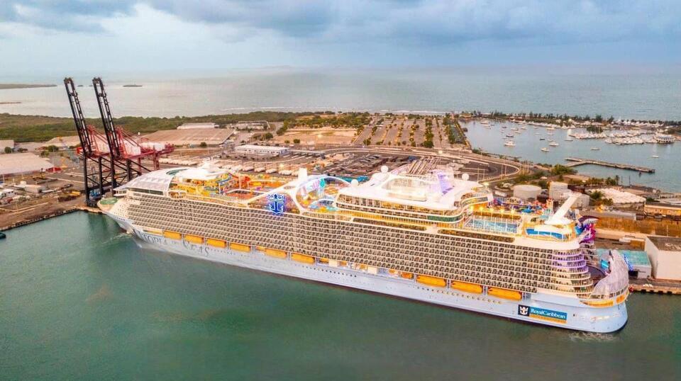 Utopia of the Seas cruise ship arrives in Ponce - NewsBreak