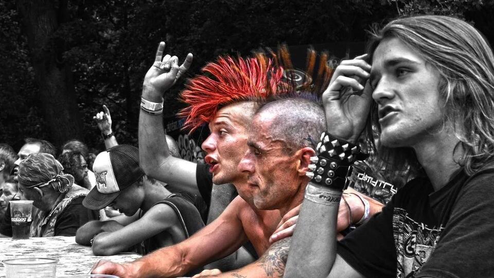 Festival Fashion Has Dramatically Evolved From Subculture to Mainstream ...