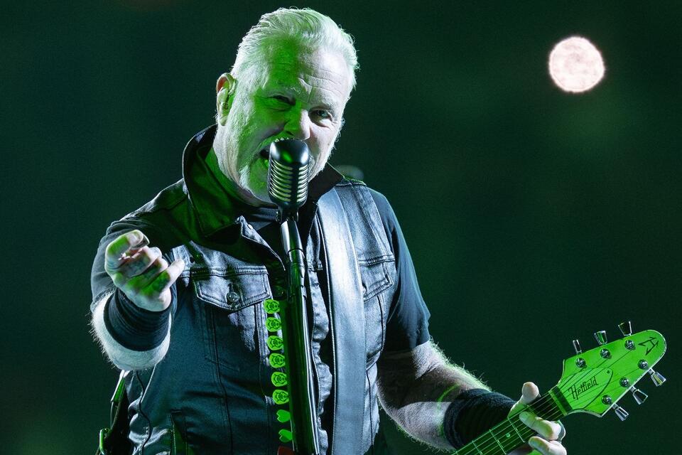 Metallica Plays First Show of 2026: Video, Set List - NewsBreak