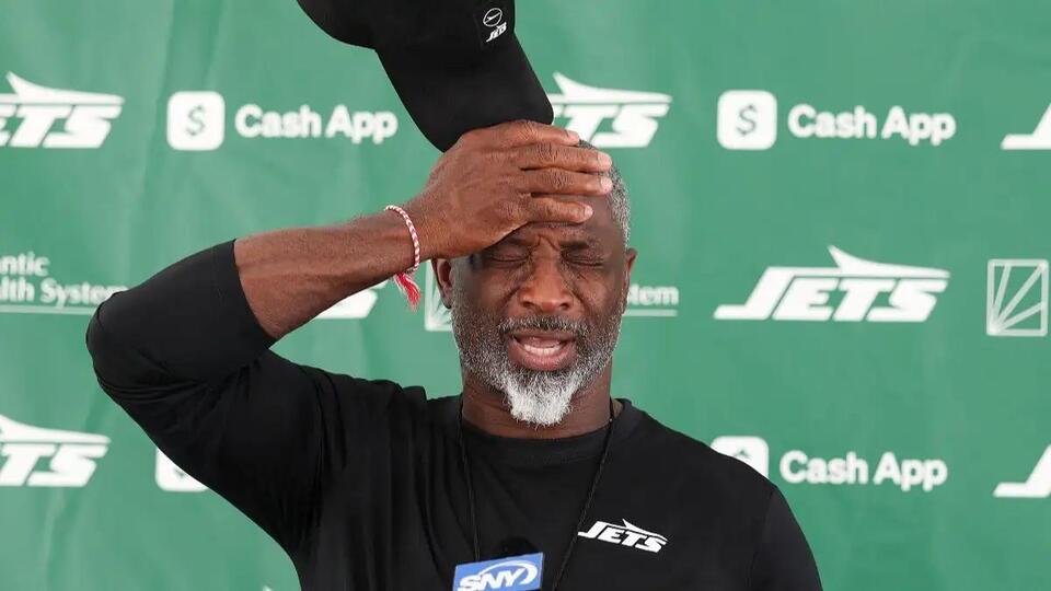 Former Lions Coach Reportedly Lost His Cool After Latest Loss - NewsBreak