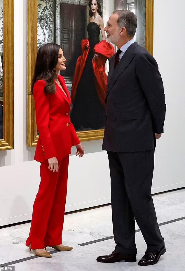 Queen Letizia of Spain stuns in a scarlet suit as she and King Felipe ...