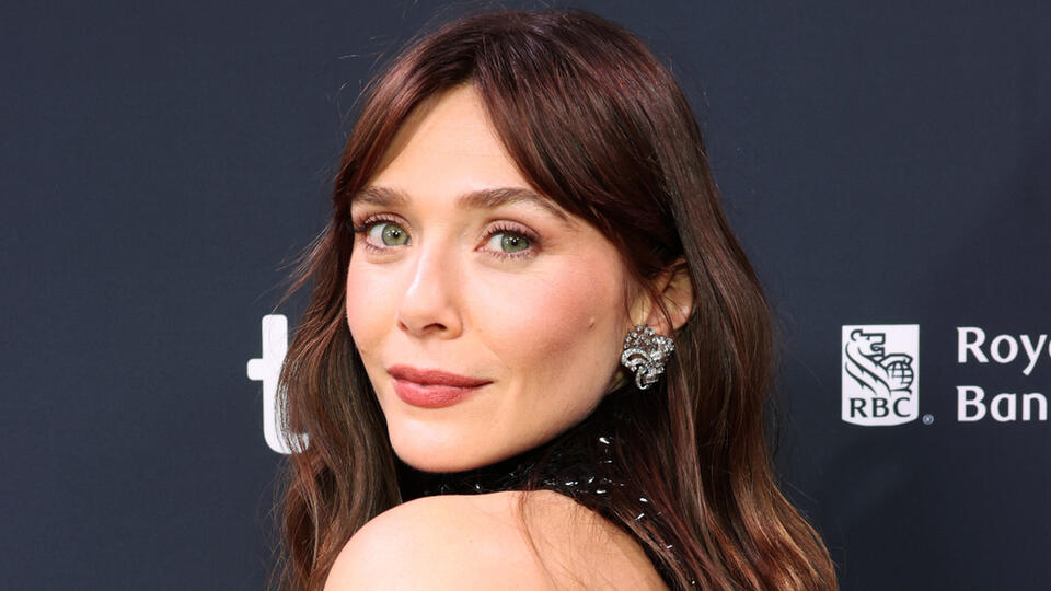 Elizabeth Olsen Looks Even More Like Her Sisters Without Makeup - NewsBreak