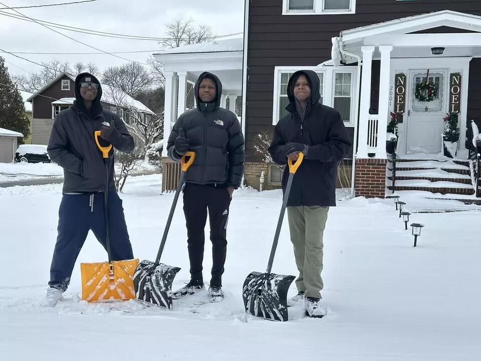 Utica Teens In Action Making A Big Difference In The Snow - NewsBreak
