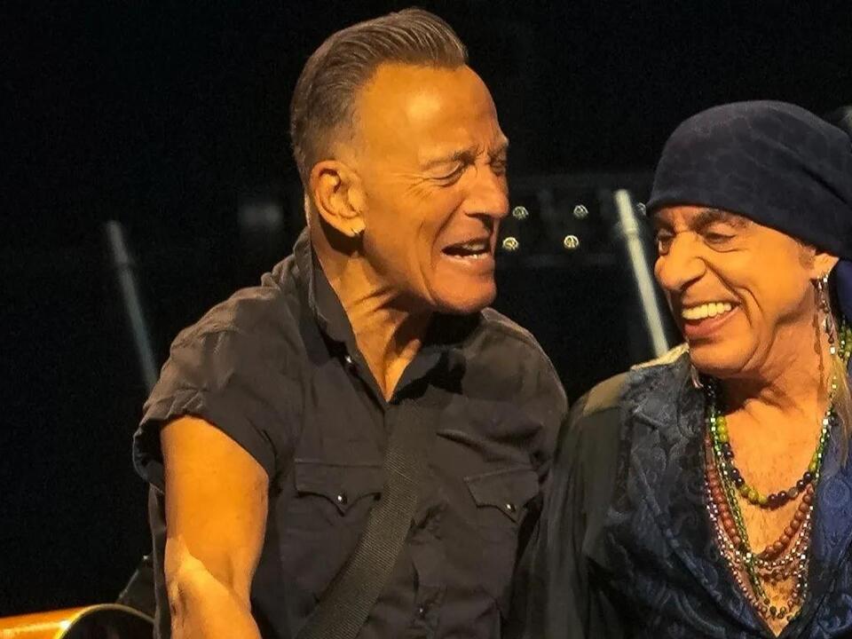 “A Very Rare E Street Train Wreck”: Bruce Springsteen and Steven Van ...