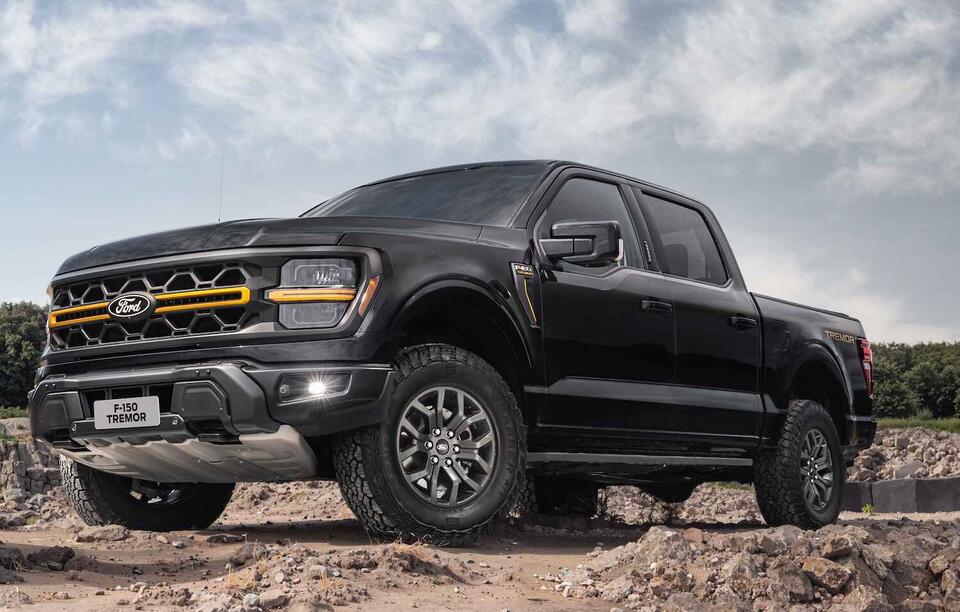 Donald Trump Calls Ford F-150 A 'Hot Truck' - NewsBreak