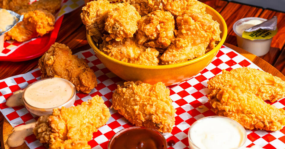 Founder's Grandson Acquires 5 Lee's Famous Recipe Chicken Units - NewsBreak