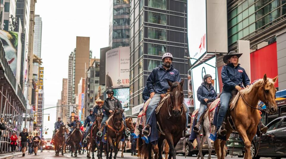 A Look At The Trail To Zero Ride In Manhattan Honoring Veterans With A ...