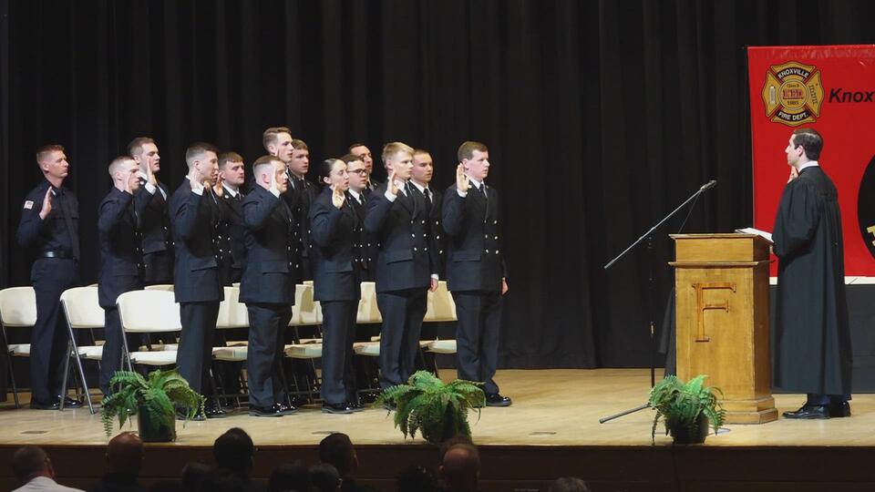 Knoxville Fire Department celebrates graduation of 15 firefighters ...