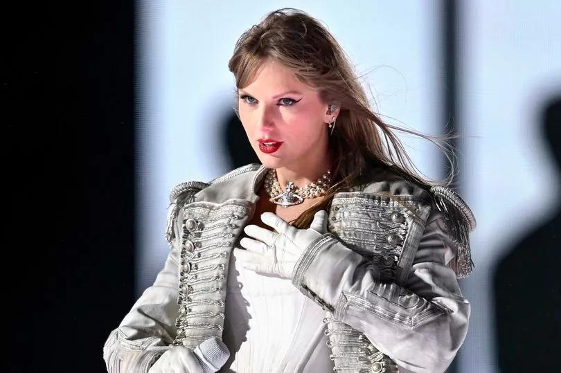 Taylor Swift pens heartfelt message to fans celebrating 100 shows ...