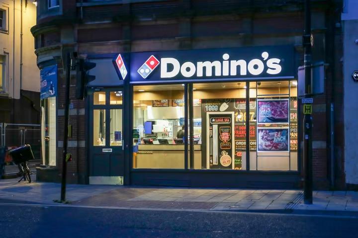 Domino's Pizza Faces Tough Comps Ahead Of Q4: Analyst - NewsBreak
