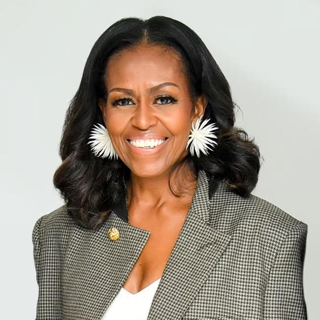 The Internet Reacts To Michelle Obama's 'Incredible' Fuzzy Dress She ...