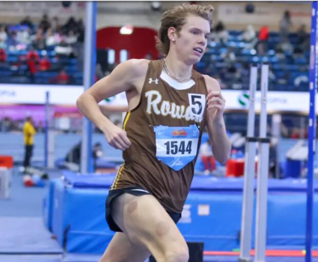 NJ's Seth Clevenger Goes Sub 4 In The Mile! - NewsBreak