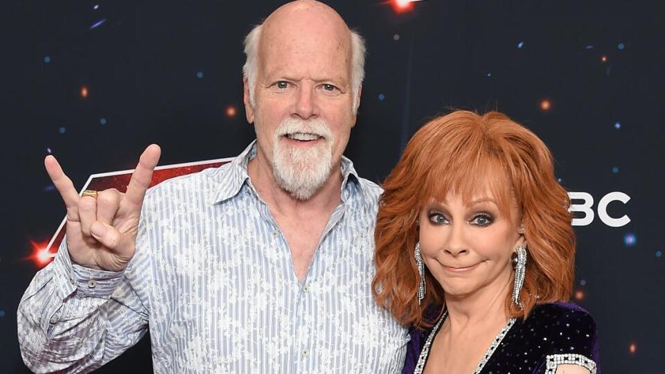 Reba McEntire & Rex Linn Have Fans Swooning With A New Relationship Milestone - NewsBreak