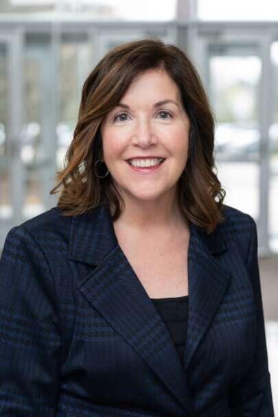 The rise in job hugging is the latest workplace trend - NewsBreak