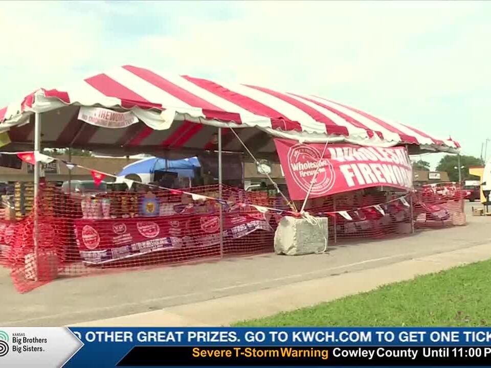 Family and friends honor loved one at Wichita fireworks stand