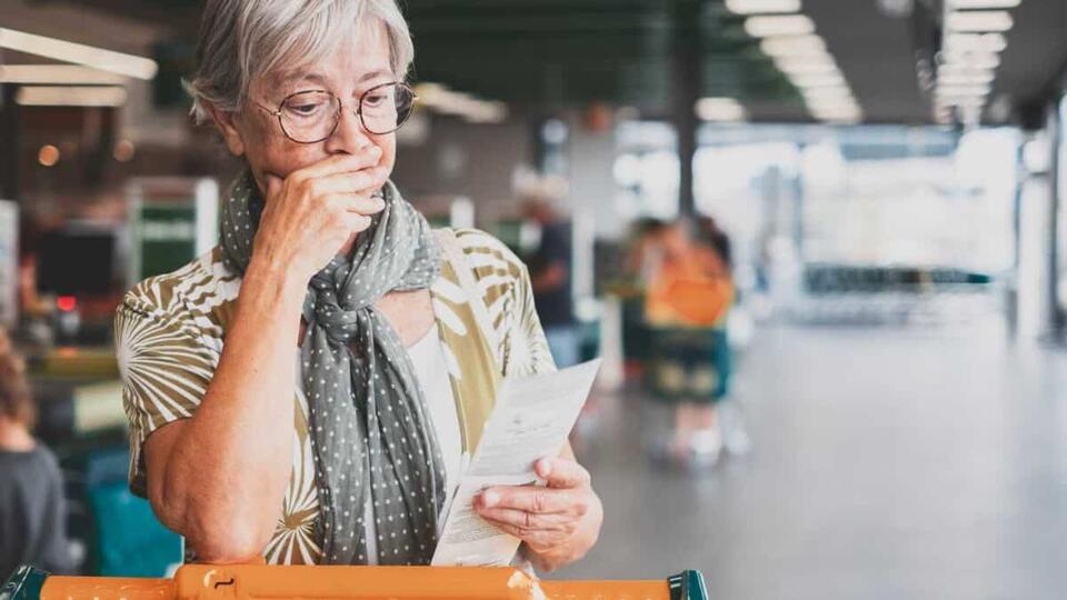 10 Grocery Store Tricks To Stretch Every Dollar - NewsBreak
