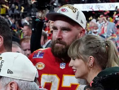Travis Kelce Opens Up About When He ‘Really Started to Fall for’ Taylor Swift at First Game She ...