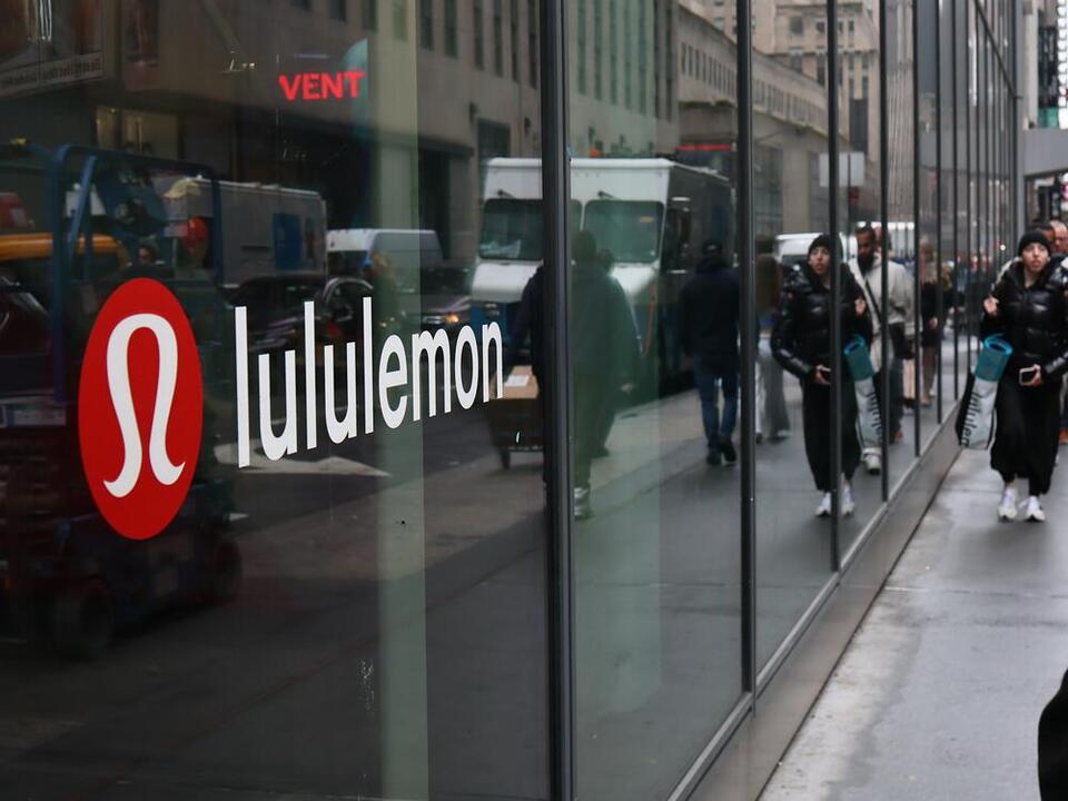In a lawsuit, Lululemon accuses Costco of selling knockoffs of the ...