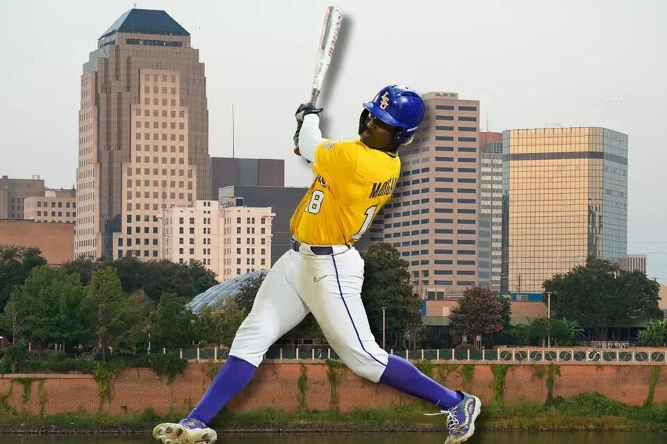 LSU Baseball Hero Tre Morgan Signing At The Shreveport Card Show ...