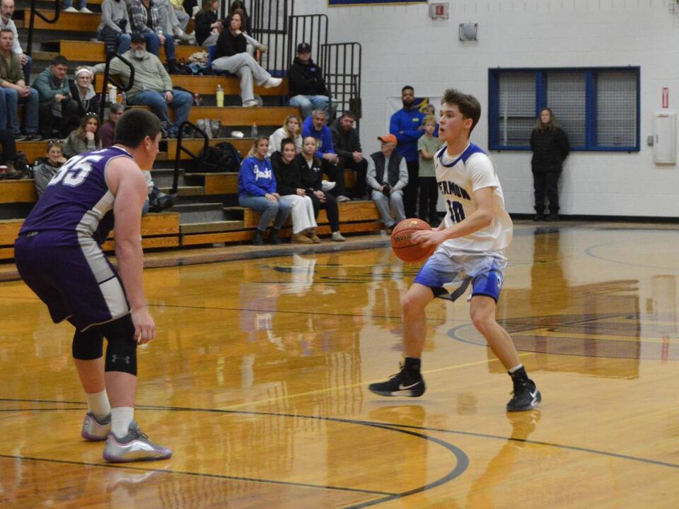 Hermon basketball player makes 2 buzzer-beaters in same game - NewsBreak