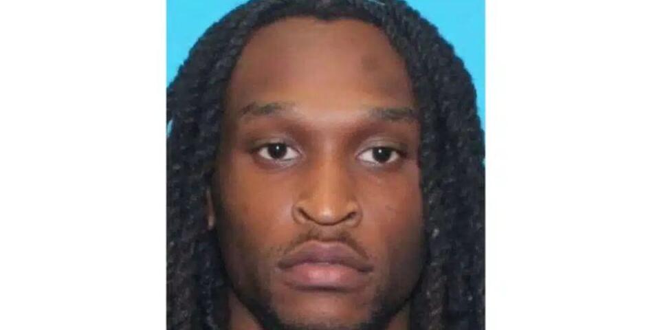 Illinois FBI Offering $10,000 Reward for Information on Fugitive Wanted ...