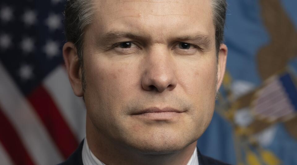 30 Republicans Voted Against Amendment to Prohibit Hegseth Makeup ...