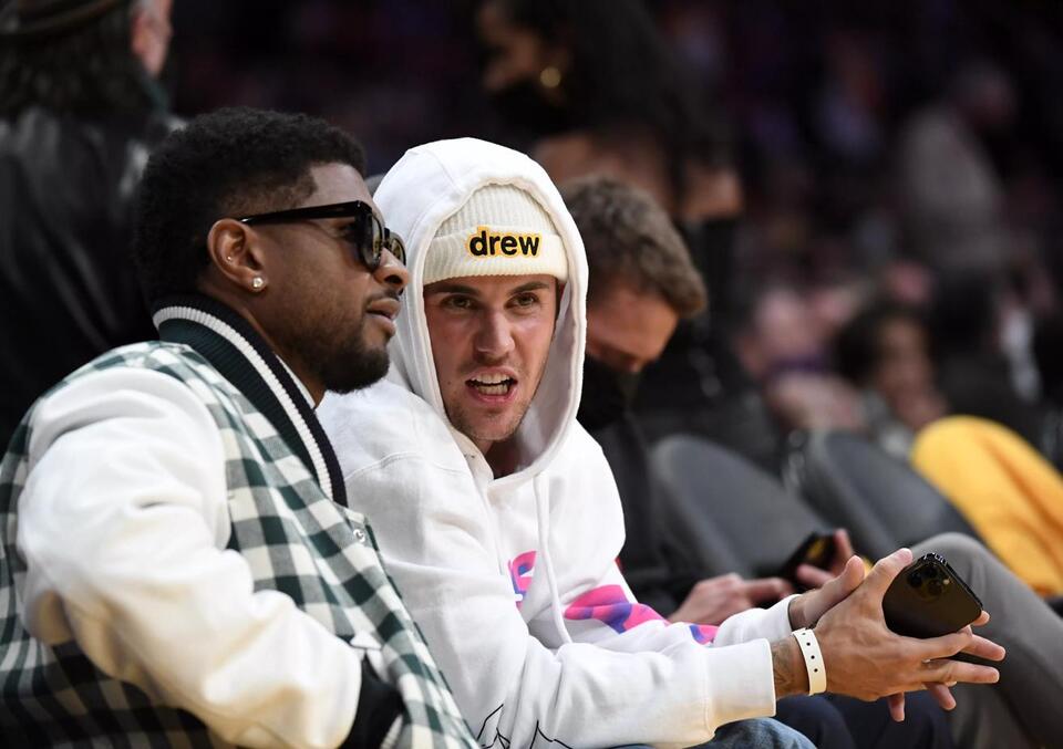 Usher and Justin Bieber Reportedly Clash at Oscars Afterparty - NewsBreak