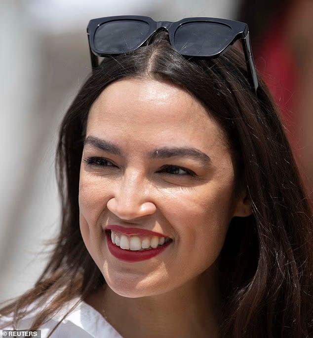 AOC mocked after calling for progressives to 'pull up to the South ...