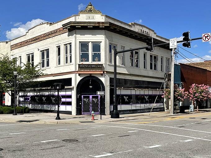 12 Cities In North Carolina Where You Can Live Large On Social Security ...