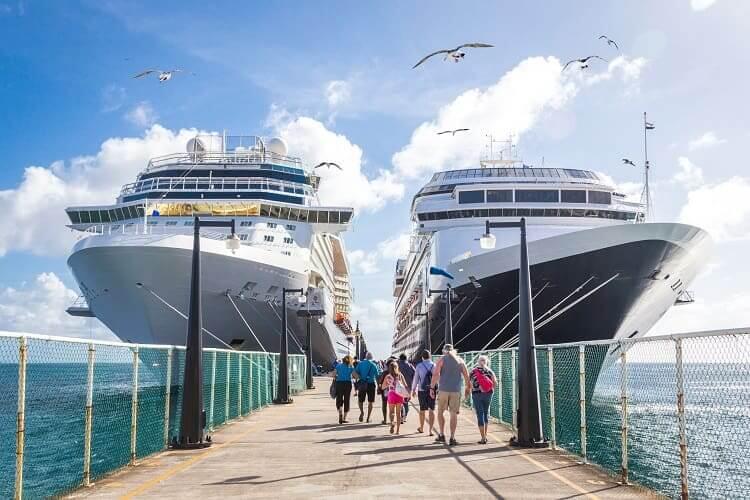 15 Wildest Cruise Ship Activities - NewsBreak