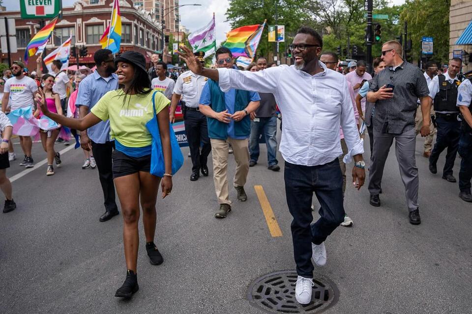 Chicago Pride Parade organizers call on mayor to restore event to ...